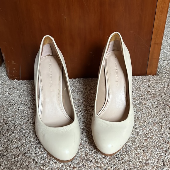 Banana Republic | Shoes | Cream Colored High Heels | Poshmark